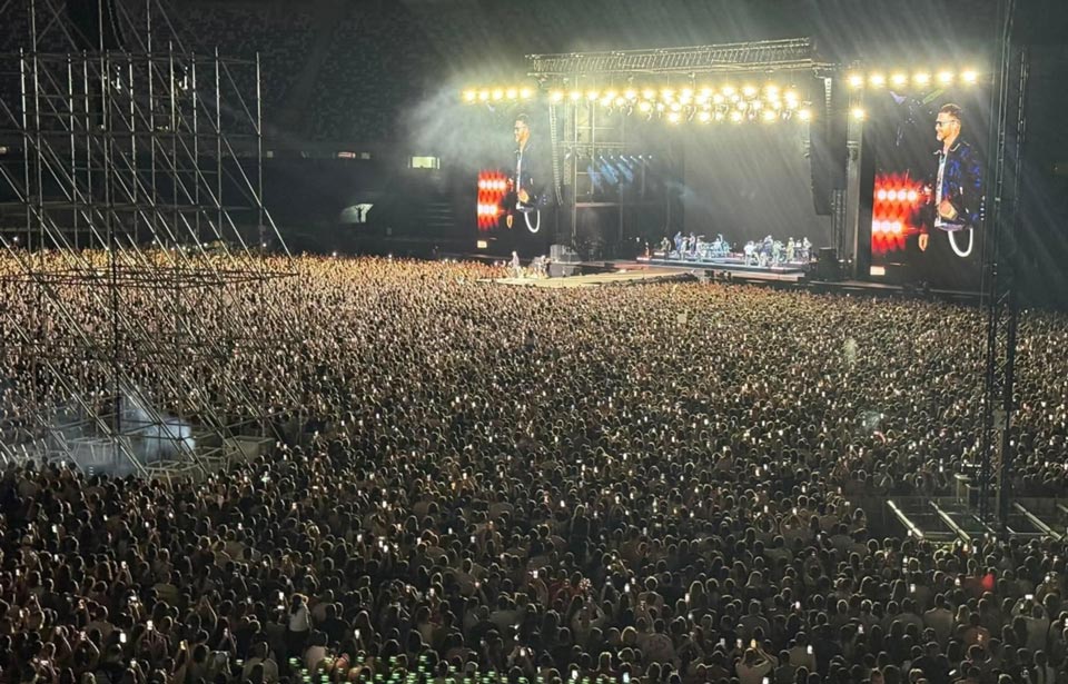 Justin Timberlake Draws 55,000 Fans in Tbilisi, Including 20,000 ...