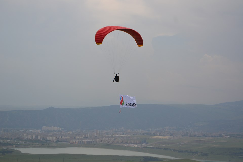 Paragliding Event to Hold Supported by Socar - Culture - CBW