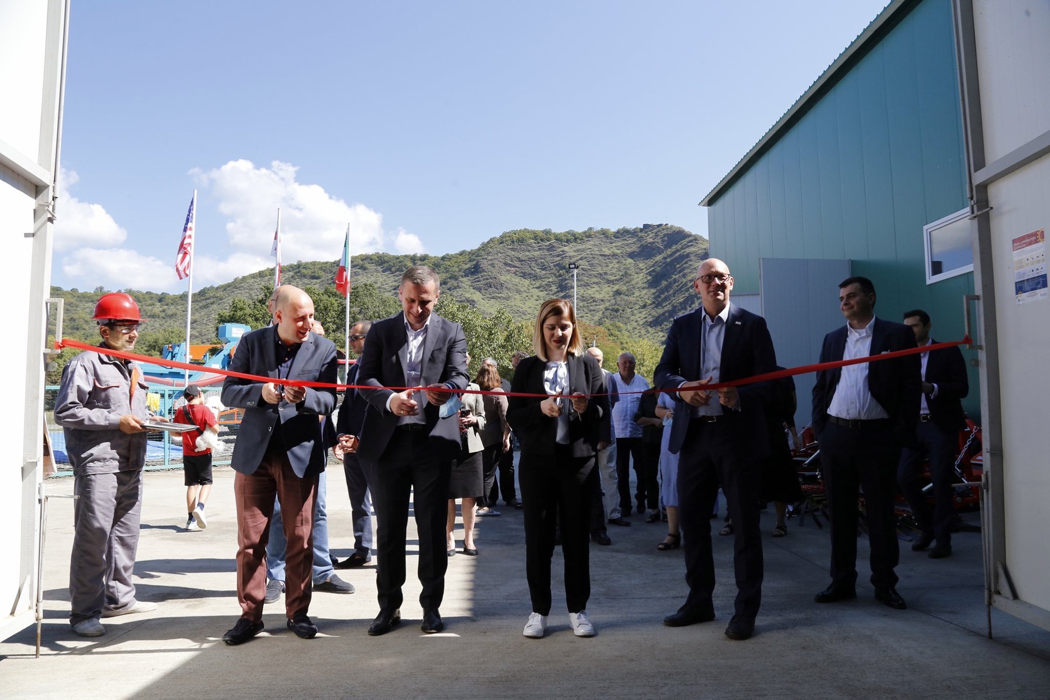 Hazelnut Processing Plant Opens in Kakheti Region - Economy - CBW