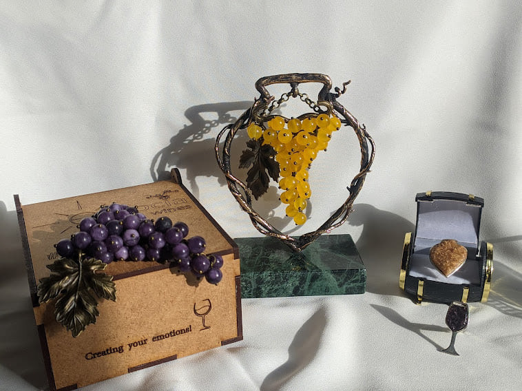Emocia Wines Exports Jewelry to France - Business - CBW
